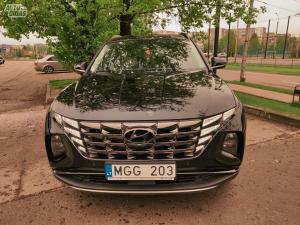 Melns Hyundai Tucson 2022 Viļņa, ar dzinēja tilpumu 1.60 L un nobraukumu 63 tūkst. km par 31499 €, foto  vietnē AUTOMOTO.COM.LV
