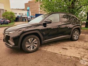 Melns Hyundai Tucson 2022 Viļņa, ar dzinēja tilpumu 1.60 L un nobraukumu 63 tūkst. km par 31499 €, foto 3 vietnē AUTOMOTO.COM.LV