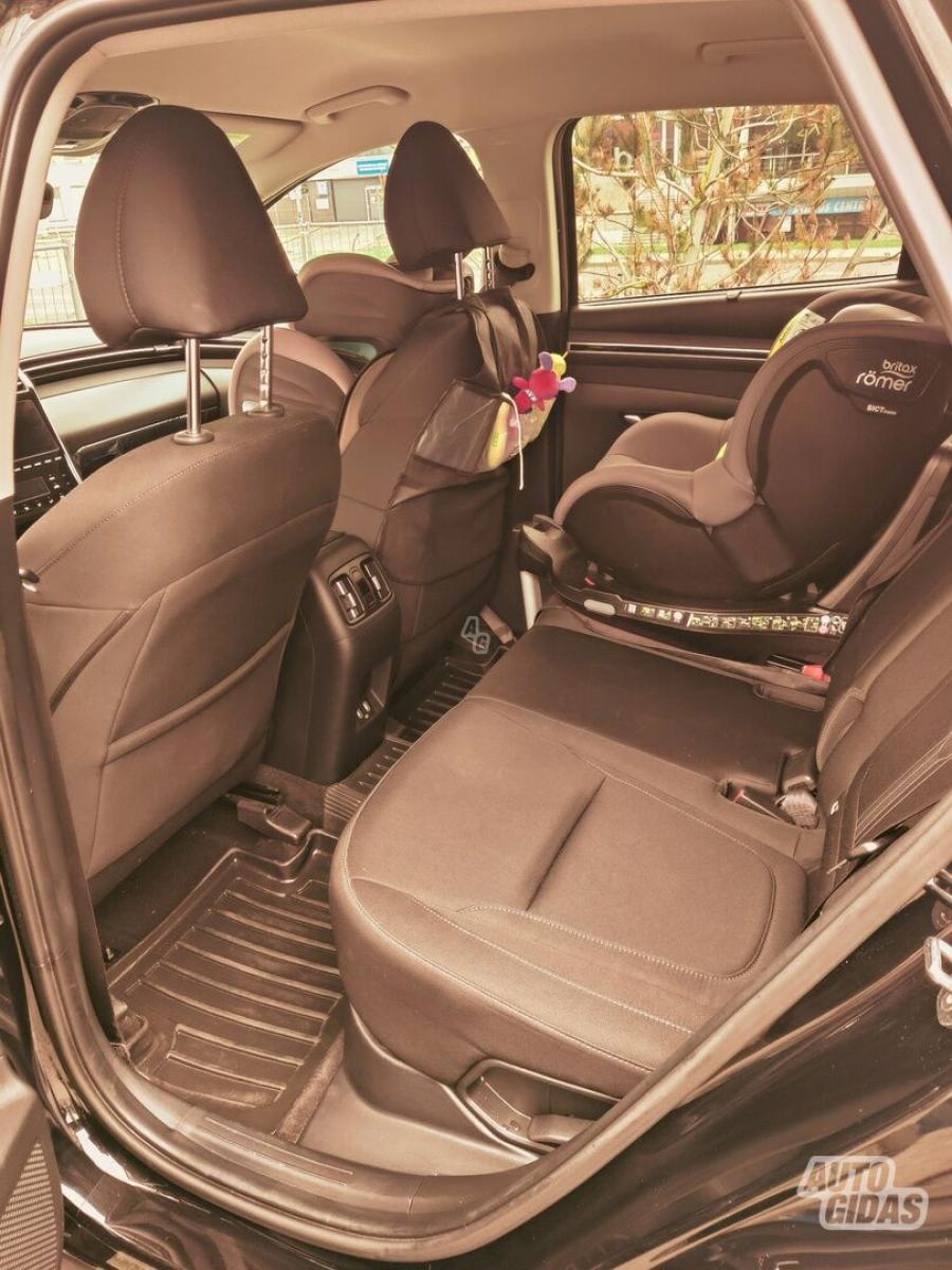 Melns Hyundai Tucson 2022 Viļņa, ar dzinēja tilpumu 1.60 L un nobraukumu 63 tūkst. km par 31499 €, foto 9 vietnē AUTOMOTO.COM.LV
