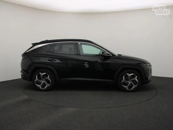 Black Hyundai Tucson 2022 in Vilnius, with an engine capacity of 1.60 L and mileage of 161 thousand km for 22299 €, photo 9 on AUTOMOTO.COM.LV