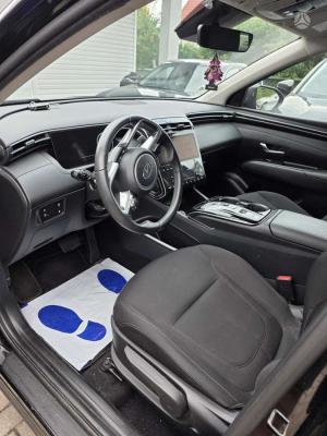 Black Hyundai Tucson 2022 in Elektrenai, with an engine capacity of 1.60 L and mileage of 153 thousand km for 21900 €, photo 7 on AUTOMOTO.COM.LV