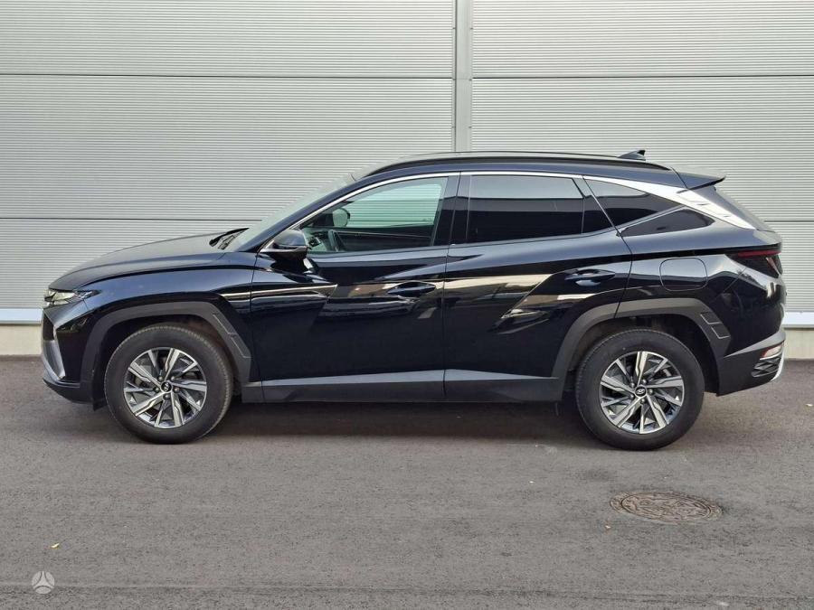 Melns Hyundai Tucson 2022 Viļņa, ar dzinēja tilpumu 1.60 L un nobraukumu 43 tūkst. km par 26300 €, foto 3 vietnē AUTOMOTO.COM.LV