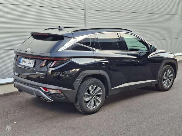 Black Hyundai Tucson 2022 in Vilnius, with an engine capacity of 1.60 L and mileage of 43 thousand km for 26300 €, photo 6 on AUTOMOTO.COM.LV