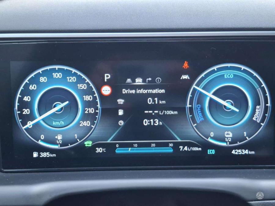 Melns Hyundai Tucson 2022 Viļņa, ar dzinēja tilpumu 1.60 L un nobraukumu 43 tūkst. km par 26300 €, foto 24 vietnē AUTOMOTO.COM.LV