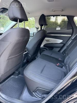 Black Hyundai Tucson 2022 in Riga, with an engine capacity of 1.60 L and mileage of 63 thousand km for 23000 €, photo 20 on AUTOMOTO.COM.LV