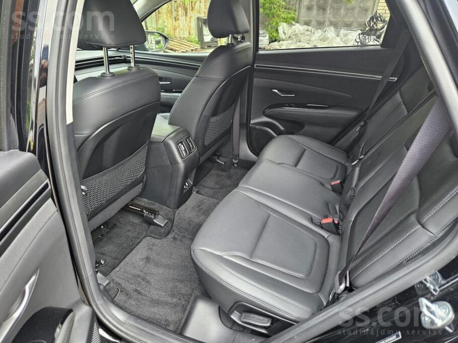 Black Hyundai Tucson 2023 in Riga, with an engine capacity of 2.50 L and mileage of 30 thousand km for 25500 €, photo 6 on AUTOMOTO.COM.LV
