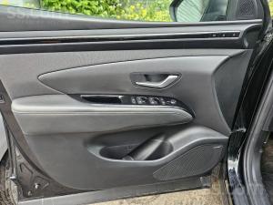 Black Hyundai Tucson 2023 in Riga, with an engine capacity of 2.50 L and mileage of 30 thousand km for 25500 €, photo 9 on AUTOMOTO.COM.LV