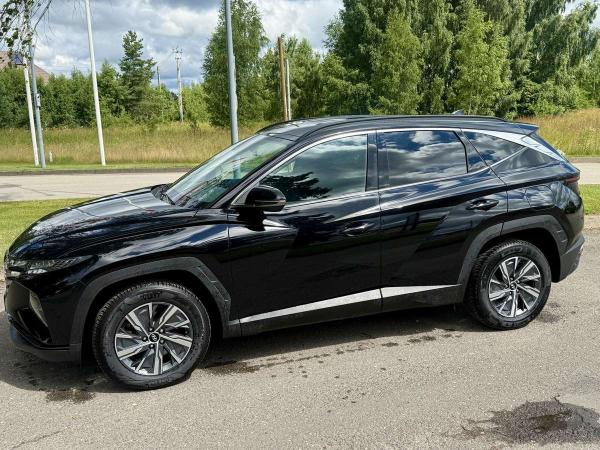Melns Hyundai Tucson 2023 Tauragė, ar dzinēja tilpumu 1.60 L un nobraukumu 188 tūkst. km par 18300 €, foto 3 vietnē AUTOMOTO.COM.LV