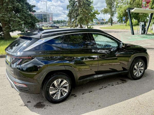 Melns Hyundai Tucson 2023 Tauragė, ar dzinēja tilpumu 1.60 L un nobraukumu 188 tūkst. km par 18300 €, foto 9 vietnē AUTOMOTO.COM.LV