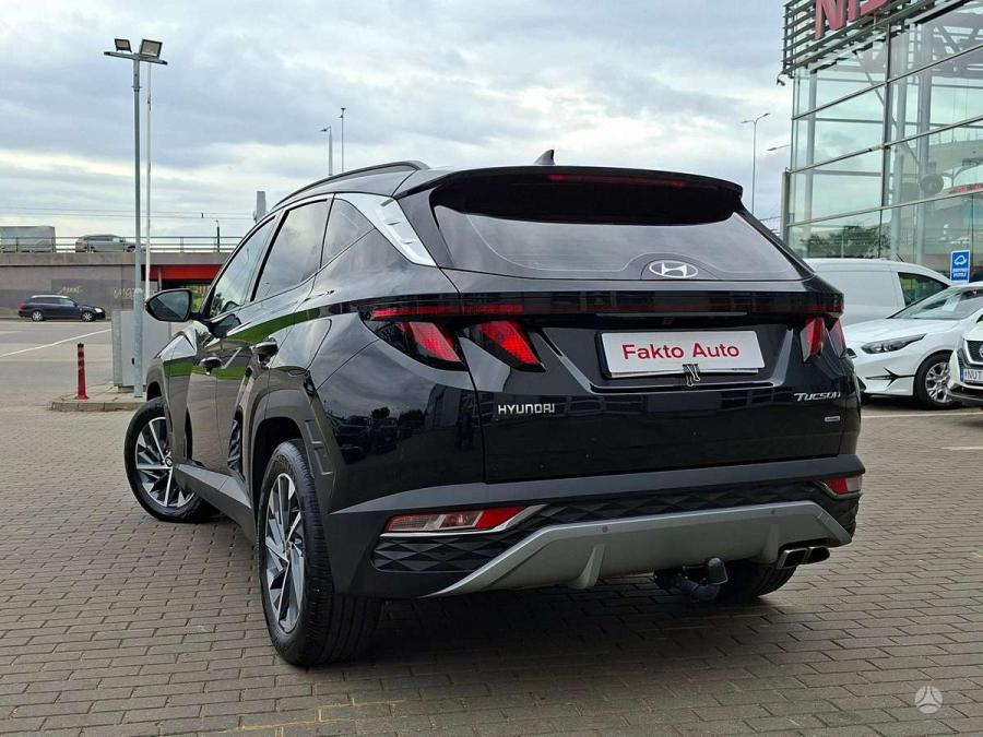 Melns Hyundai Tucson 2023 Viļņa, ar dzinēja tilpumu 1.60 L un nobraukumu 134 tūkst. km par 23500 €, foto 4 vietnē AUTOMOTO.COM.LV