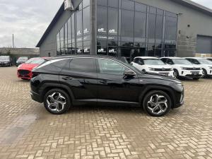Black Hyundai Tucson 2023 in Taurage, with an engine capacity of 1.60 L and mileage of 114 thousand km for 17900 €, photo 4 on AUTOMOTO.COM.LV