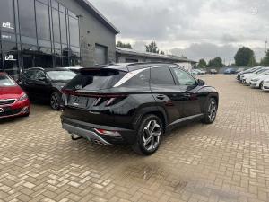 Black Hyundai Tucson 2023 in Taurage, with an engine capacity of 1.60 L and mileage of 114 thousand km for 17900 €, photo 6 on AUTOMOTO.COM.LV