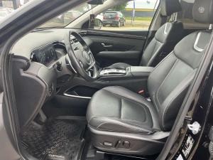Black Hyundai Tucson 2023 in Taurage, with an engine capacity of 1.60 L and mileage of 114 thousand km for 17900 €, photo 13 on AUTOMOTO.COM.LV
