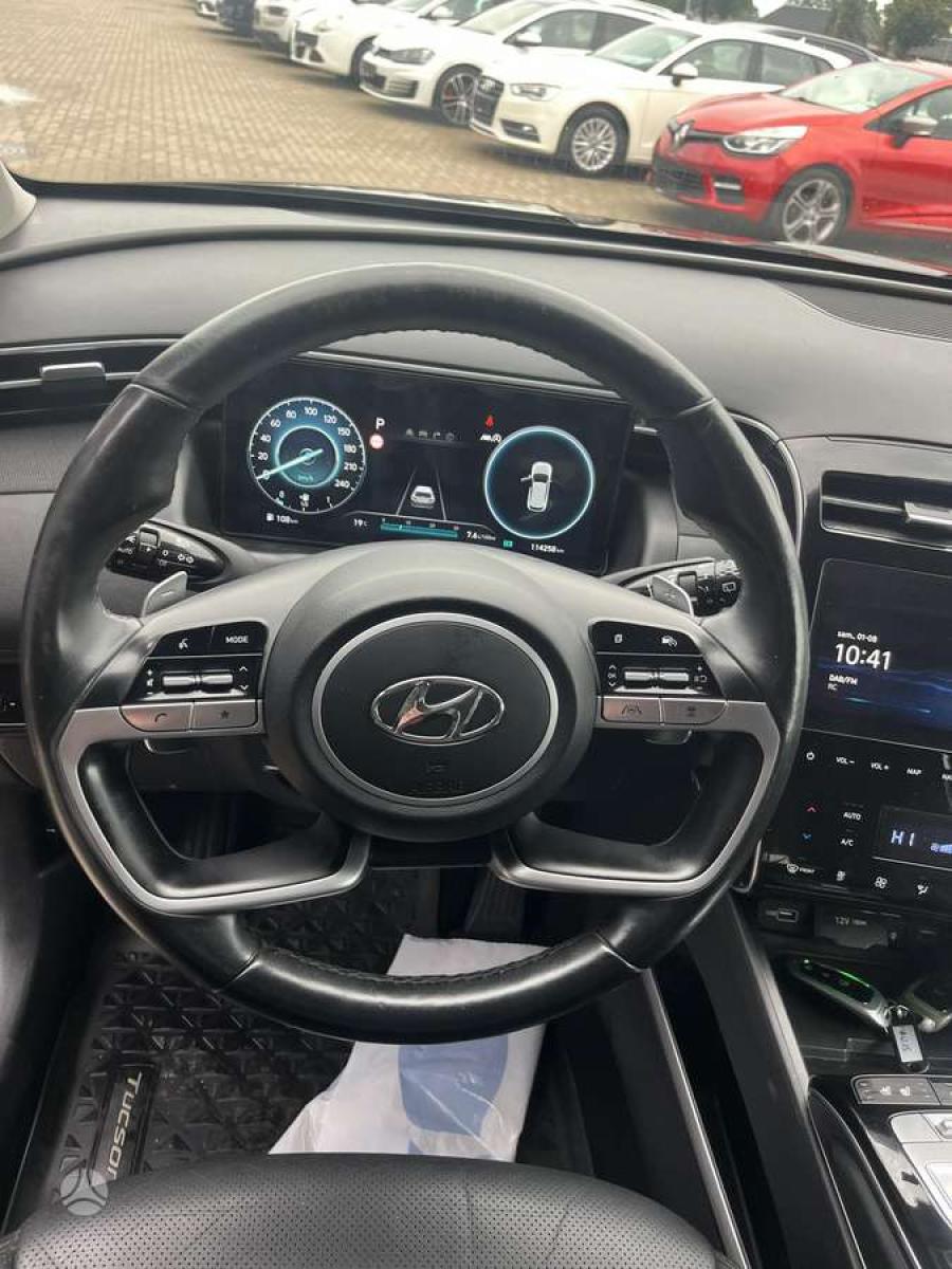 Black Hyundai Tucson 2023 in Taurage, with an engine capacity of 1.60 L and mileage of 114 thousand km for 17900 €, photo 22 on AUTOMOTO.COM.LV