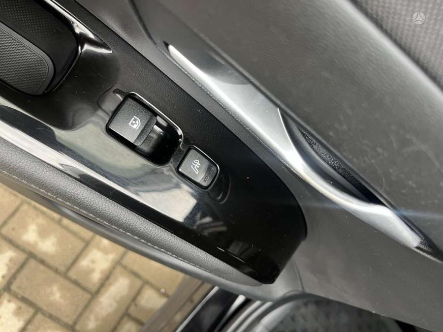 Black Hyundai Tucson 2023 in Taurage, with an engine capacity of 1.60 L and mileage of 114 thousand km for 17900 €, photo 30 on AUTOMOTO.COM.LV