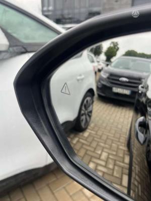 Black Hyundai Tucson 2023 in Taurage, with an engine capacity of 1.60 L and mileage of 114 thousand km for 17900 €, photo 41 on AUTOMOTO.COM.LV