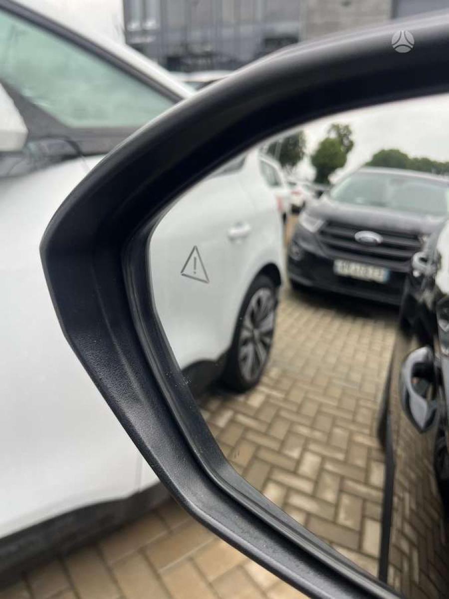 Black Hyundai Tucson 2023 in Taurage, with an engine capacity of 1.60 L and mileage of 114 thousand km for 17900 €, photo 41 on AUTOMOTO.COM.LV