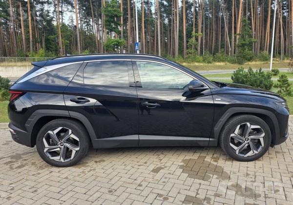 Melns Hyundai Tucson 2023 Rīga, ar dzinēja tilpumu 1.60 L un nobraukumu 37 tūkst. km par 27490 €, foto 7 vietnē AUTOMOTO.COM.LV