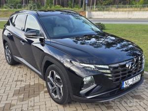 Black Hyundai Tucson 2023 in Riga, with an engine capacity of 1.60 L and mileage of 37 thousand km for 27490 €, photo 11 on AUTOMOTO.COM.LV