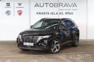 Black Hyundai Tucson 2023 in Riga, with an engine capacity of 1.60 L and mileage of 17 thousand km for 25490 €, photo  on AUTOMOTO.COM.LV