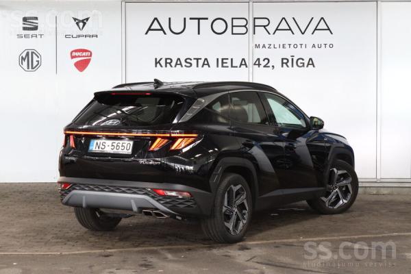 Melns Hyundai Tucson 2023 Rīga, ar dzinēja tilpumu 1.60 L un nobraukumu 17 tūkst. km par 25490 €, foto 7 vietnē AUTOMOTO.COM.LV