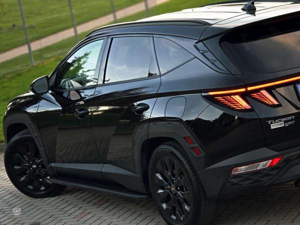 Black Hyundai Tucson 2023 in Radviliskis, with an engine capacity of 2.50 L and mileage of 77 thousand km for 23500 €, photo 8 on AUTOMOTO.COM.LV