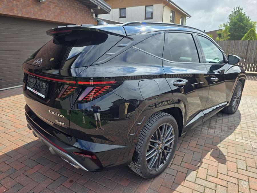 Black Hyundai Tucson 2024 in Siauliai, with an engine capacity of 1.60 L and mileage of 83 thousand km for 25700 €, photo 6 on AUTOMOTO.COM.LV