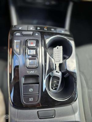 Black Hyundai Tucson 2024 in Siauliai, with an engine capacity of 1.60 L and mileage of 83 thousand km for 25700 €, photo 12 on AUTOMOTO.COM.LV
