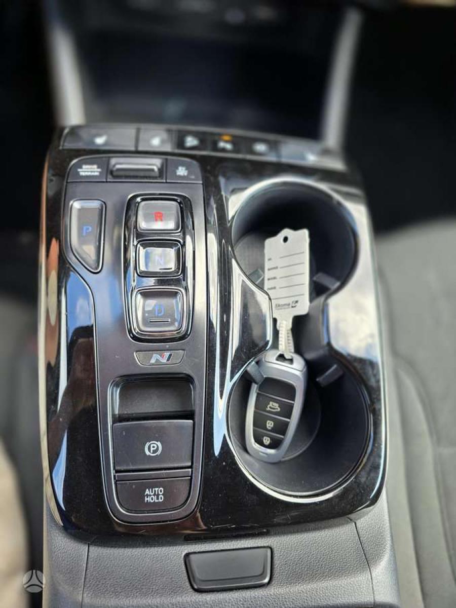Black Hyundai Tucson 2024 in Siauliai, with an engine capacity of 1.60 L and mileage of 83 thousand km for 25700 €, photo 12 on AUTOMOTO.COM.LV