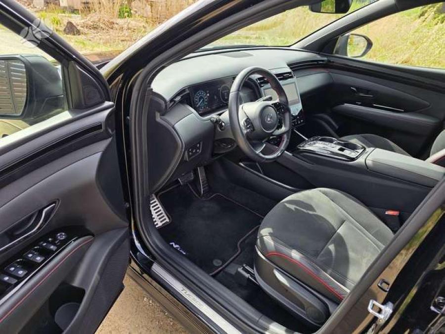 Black Hyundai Tucson 2024 in Siauliai, with an engine capacity of 1.60 L and mileage of 83 thousand km for 25700 €, photo 27 on AUTOMOTO.COM.LV