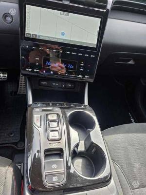Black Hyundai Tucson 2024 in Siauliai, with an engine capacity of 1.60 L and mileage of 83 thousand km for 25700 €, photo 30 on AUTOMOTO.COM.LV