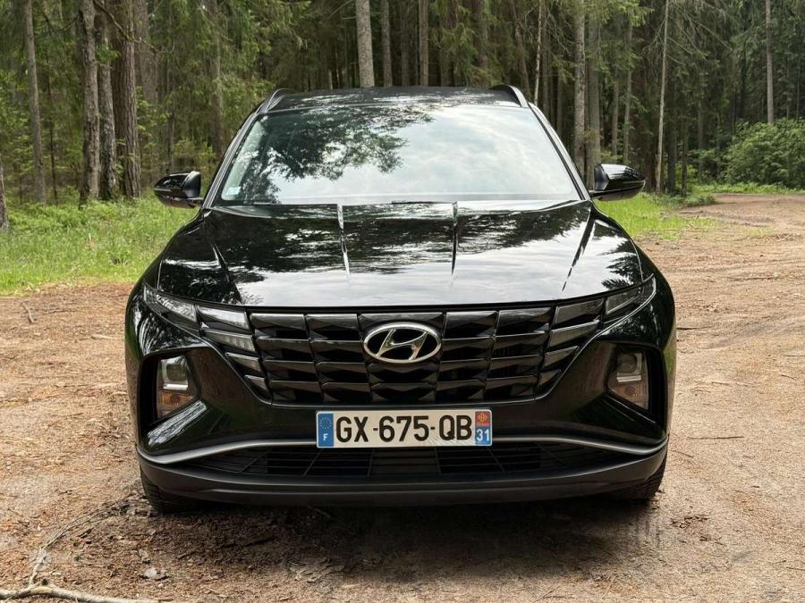 Melns Hyundai Tucson 2024 Tauragė, ar dzinēja tilpumu 1.60 L un nobraukumu 157 tūkst. km par 19500 €, foto 3 vietnē AUTOMOTO.COM.LV