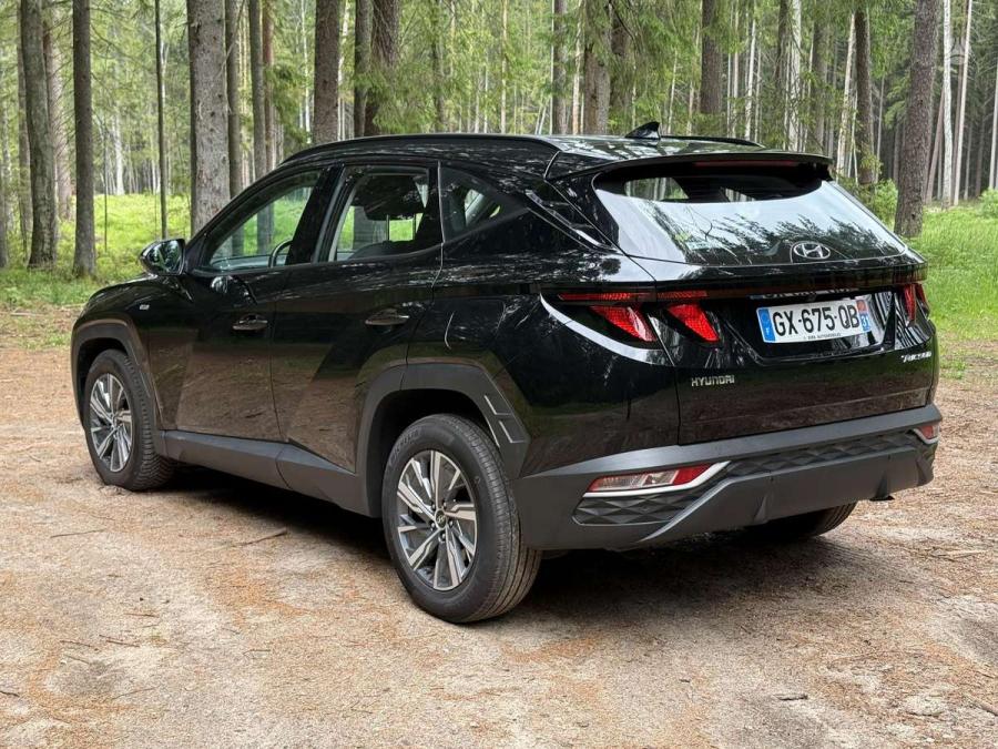 Melns Hyundai Tucson 2024 Tauragė, ar dzinēja tilpumu 1.60 L un nobraukumu 157 tūkst. km par 19500 €, foto 8 vietnē AUTOMOTO.COM.LV