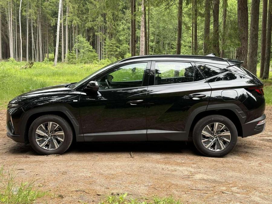 Melns Hyundai Tucson 2024 Tauragė, ar dzinēja tilpumu 1.60 L un nobraukumu 157 tūkst. km par 19500 €, foto 9 vietnē AUTOMOTO.COM.LV