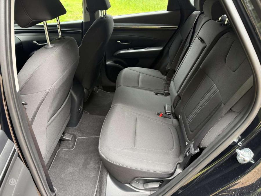 Melns Hyundai Tucson 2024 Tauragė, ar dzinēja tilpumu 1.60 L un nobraukumu 157 tūkst. km par 19500 €, foto 13 vietnē AUTOMOTO.COM.LV
