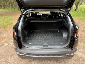 Melns Hyundai Tucson 2024 Tauragė, ar dzinēja tilpumu 1.60 L un nobraukumu 157 tūkst. km par 19500 €, foto 14 vietnē AUTOMOTO.COM.LV