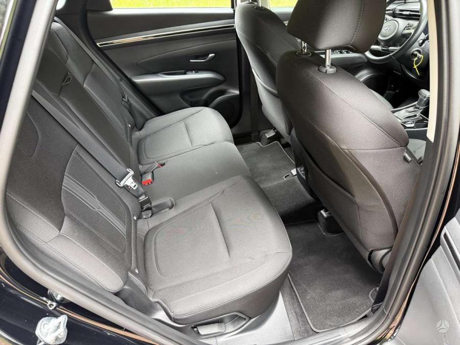 Melns Hyundai Tucson 2024 Tauragė, ar dzinēja tilpumu 1.60 L un nobraukumu 157 tūkst. km par 19500 €, foto 15 vietnē AUTOMOTO.COM.LV