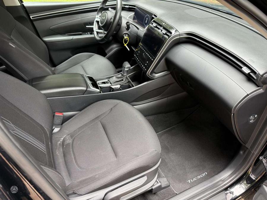 Melns Hyundai Tucson 2024 Tauragė, ar dzinēja tilpumu 1.60 L un nobraukumu 157 tūkst. km par 19500 €, foto 16 vietnē AUTOMOTO.COM.LV