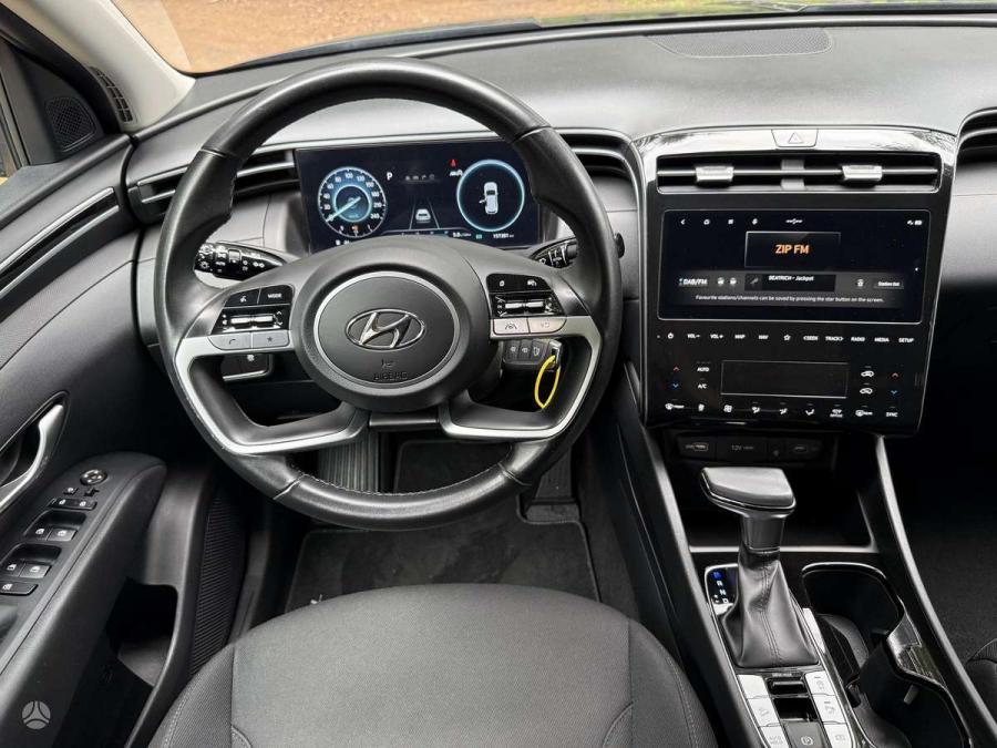 Melns Hyundai Tucson 2024 Tauragė, ar dzinēja tilpumu 1.60 L un nobraukumu 157 tūkst. km par 19500 €, foto 18 vietnē AUTOMOTO.COM.LV