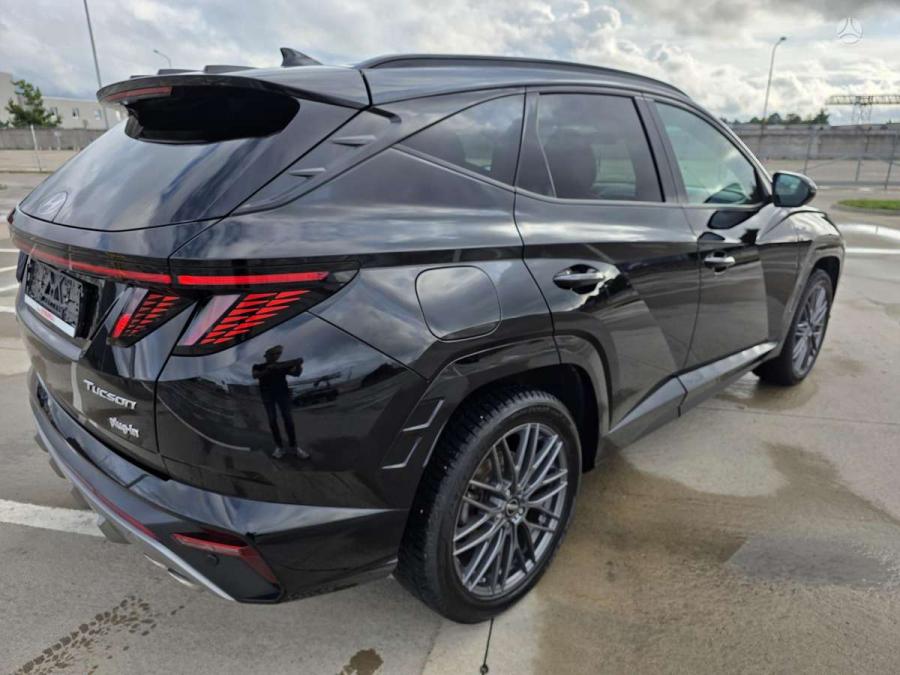 Black Hyundai Tucson 2024 in Siauliai, with an engine capacity of 1.60 L and mileage of 84 thousand km for 25750 €, photo 6 on AUTOMOTO.COM.LV