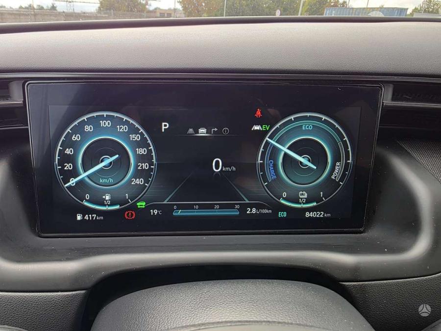 Black Hyundai Tucson 2024 in Siauliai, with an engine capacity of 1.60 L and mileage of 84 thousand km for 25750 €, photo 25 on AUTOMOTO.COM.LV
