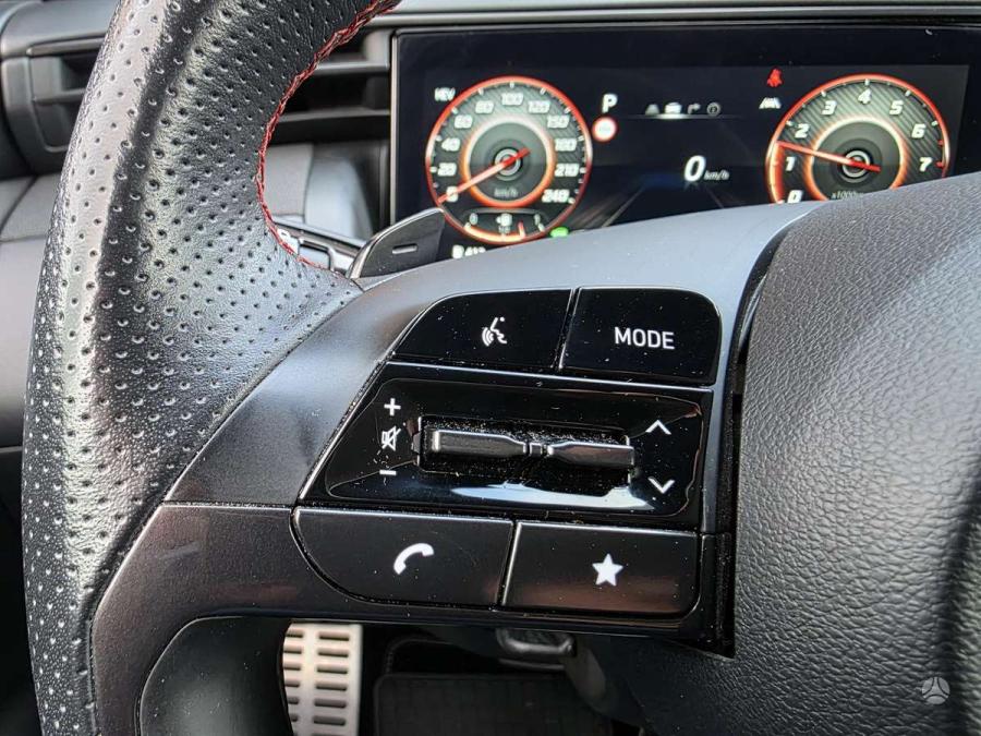Black Hyundai Tucson 2024 in Siauliai, with an engine capacity of 1.60 L and mileage of 84 thousand km for 25750 €, photo 33 on AUTOMOTO.COM.LV