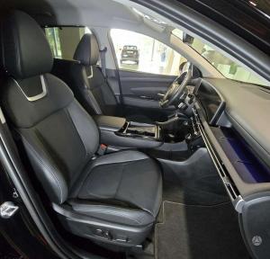 Melns Hyundai Tucson 2025 Šauļi, ar dzinēja tilpumu 1.60 L un nobraukumu 9 tūkst. km par 30900 €, foto 30 vietnē AUTOMOTO.COM.LV