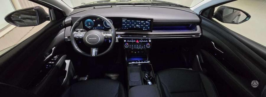 Melns Hyundai Tucson 2025 Šauļi, ar dzinēja tilpumu 1.60 L un nobraukumu 9 tūkst. km par 30900 €, foto 36 vietnē AUTOMOTO.COM.LV
