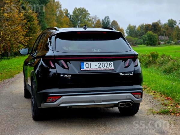 Black Hyundai Tucson 2025 in Riga, with an engine capacity of 1.60 L and mileage of 37 thousand km for 34950 €, photo 6 on AUTOMOTO.COM.LV
