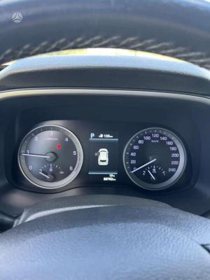 Black Hyundai Tucson 2018 in Utena, with an engine capacity of 1.60 L and mileage of 89 thousand km for 13800 €, photo 17 on AUTOMOTO.COM.LV