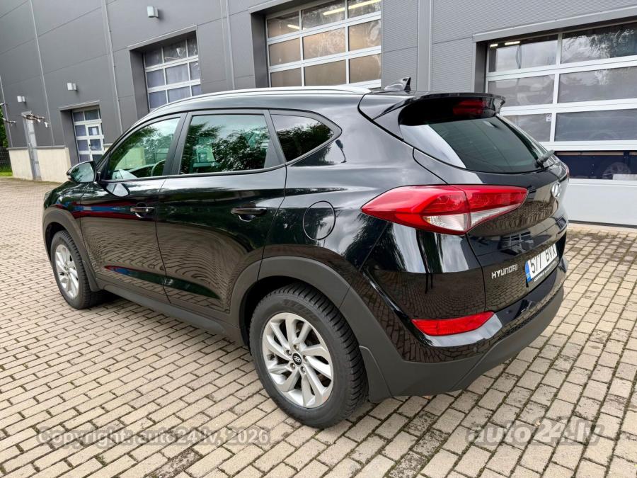 Melns Hyundai Tucson 2018 Tartu, ar dzinēja tilpumu 1.60 L un nobraukumu 72 tūkst. km par 12990 €, foto 4 vietnē AUTOMOTO.COM.LV