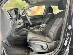 Melns Hyundai Tucson 2021 Tallina, ar dzinēja tilpumu 1.60 L un nobraukumu 108 tūkst. km par 15800 €, foto 10 vietnē AUTOMOTO.COM.LV