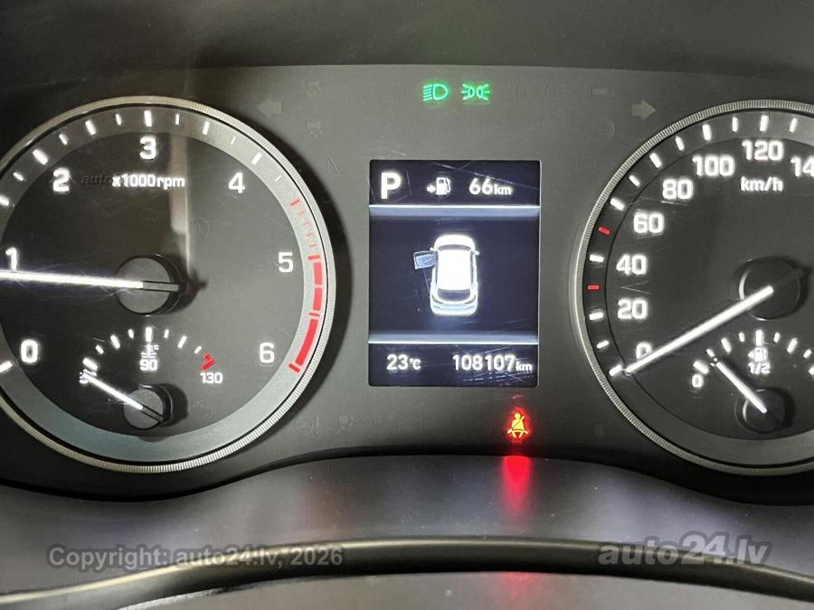 Melns Hyundai Tucson 2021 Tallina, ar dzinēja tilpumu 1.60 L un nobraukumu 108 tūkst. km par 15800 €, foto 13 vietnē AUTOMOTO.COM.LV