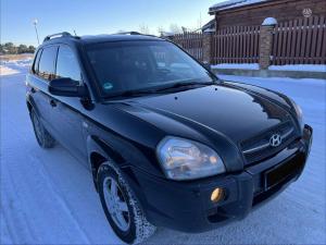 Black Hyundai Tucson 2006 in Klaipeda, with an engine capacity of 2.00 L and mileage of 262 thousand km for 2350 €, photo  on AUTOMOTO.COM.LV
